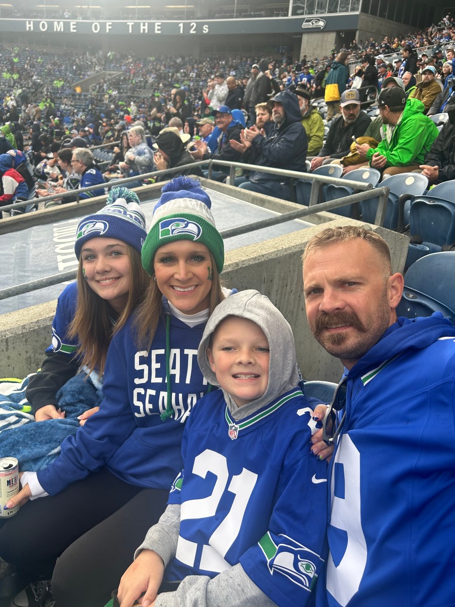 Long Weekend in Seattle: Sports, Sights, and Savory Bites – Peebles on PTO